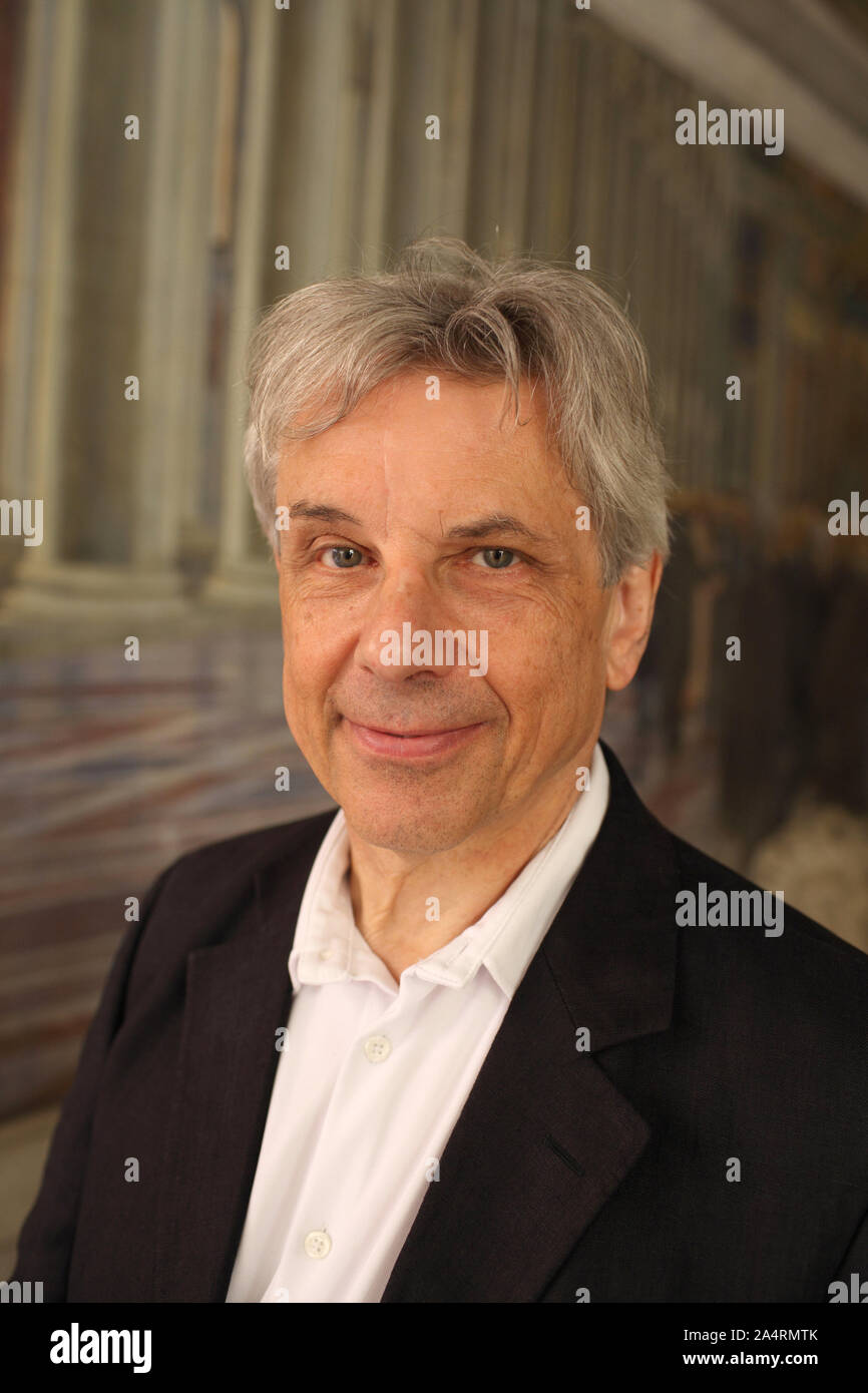 Michael rosen 2019 hi-res stock photography and images - Alamy