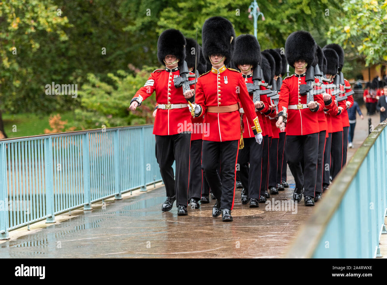 Guardsmen Marching To Parliament High Resolution Stock Photography and ...