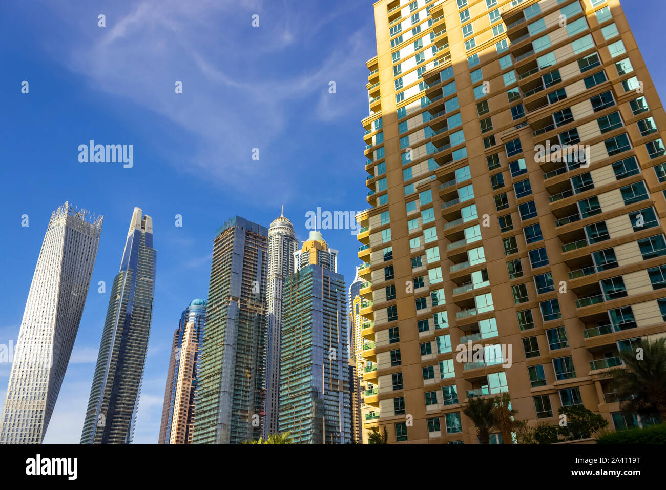 Dubai skyscraper detail modern architecture building tower tall hi-res ...