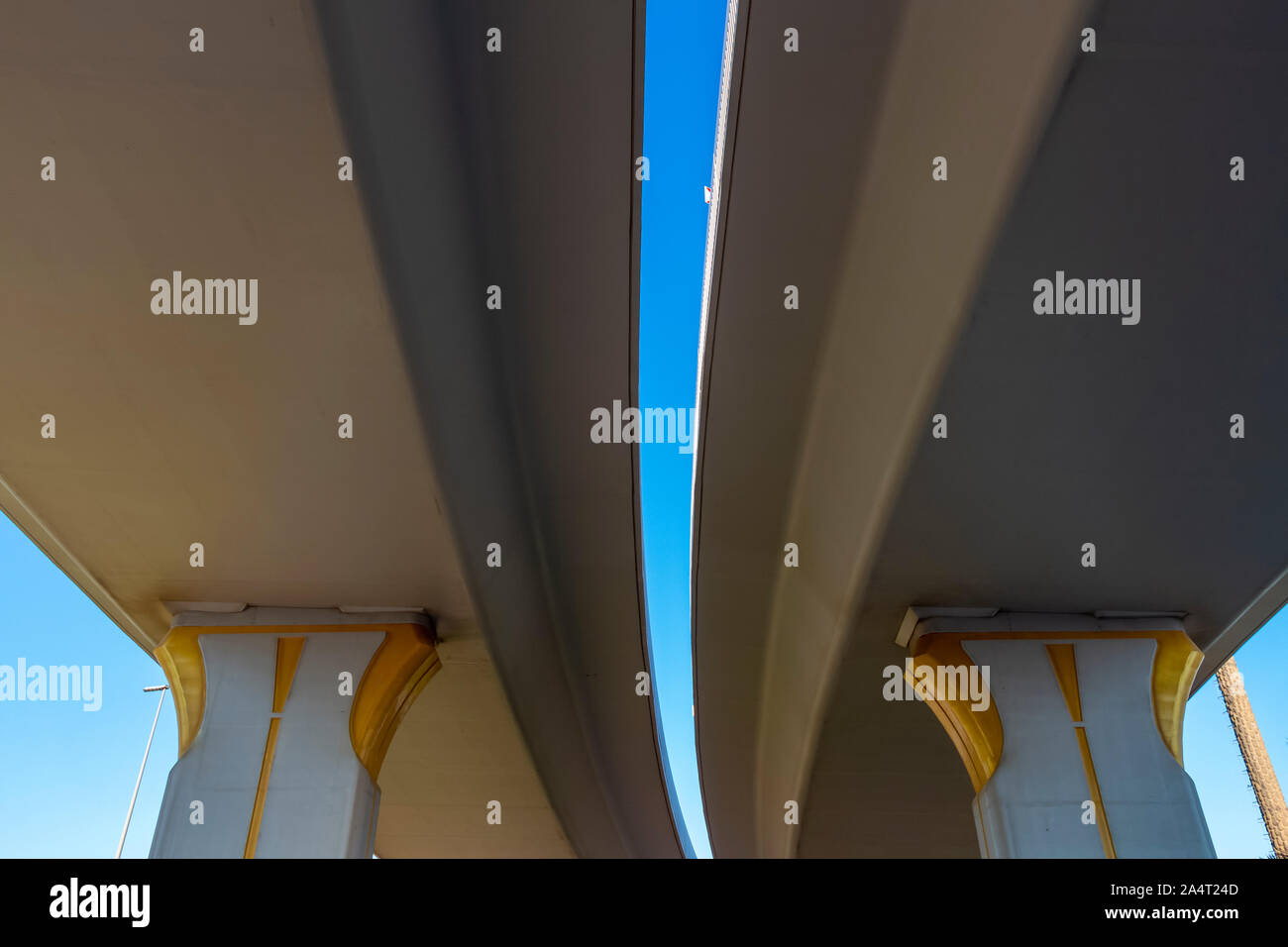 Elevated road high way building hi-res stock photography and images - Alamy