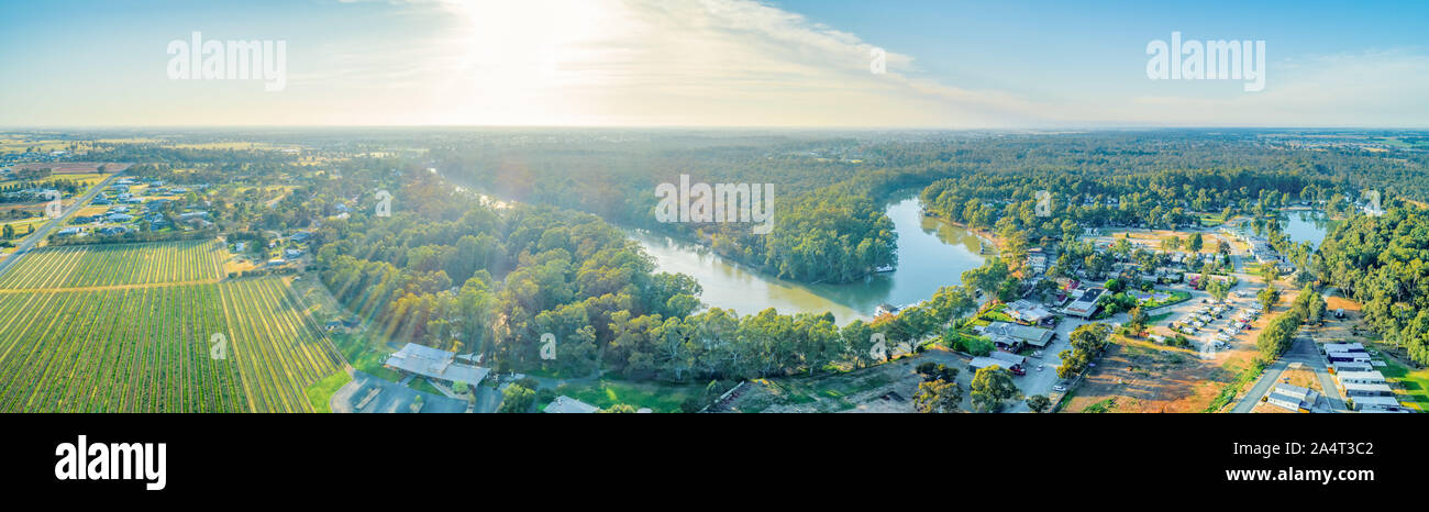Sunset over the iconic Murray River and scenic countryside in Australia ...
