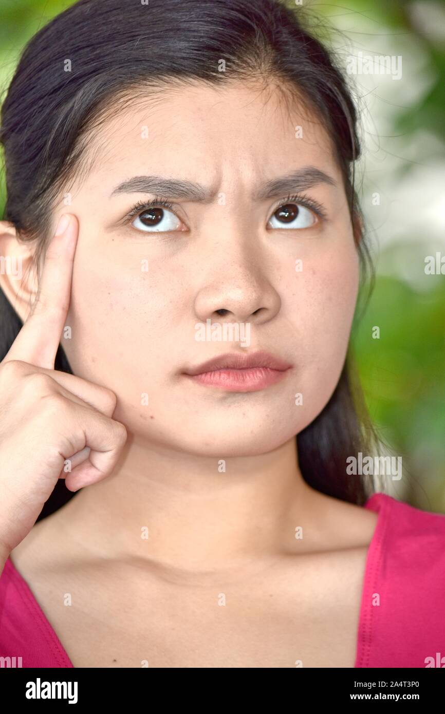 Good looking cute chinese female hi-res stock photography and images ...