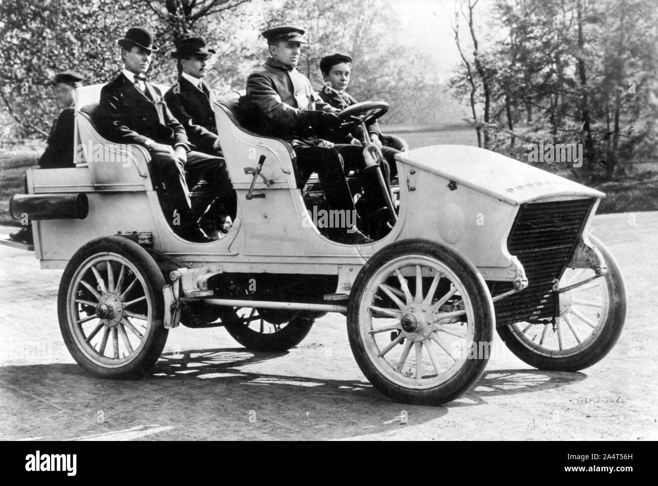 White steam car hi-res stock photography and images - Alamy