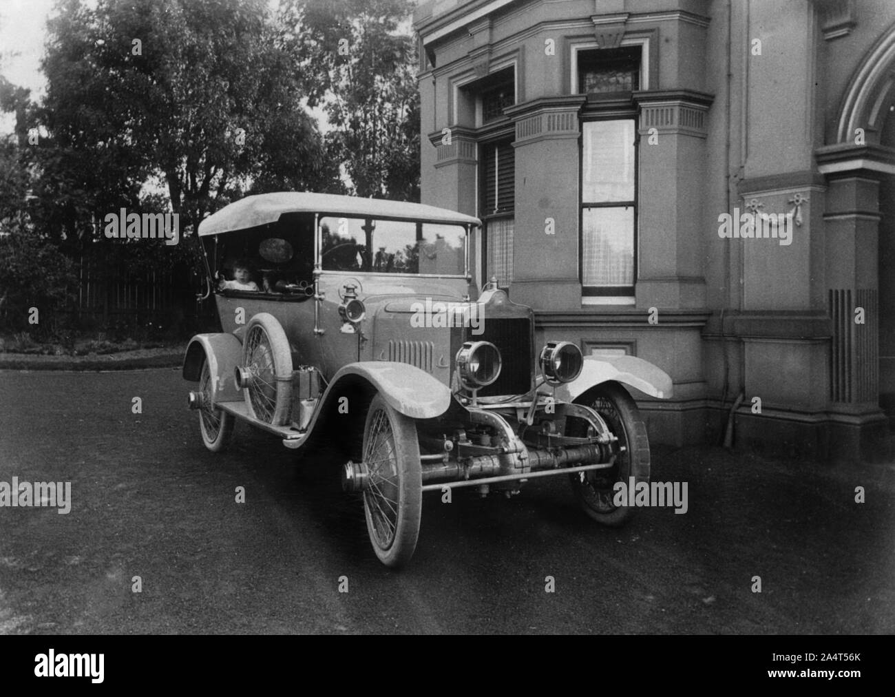 1913 Standard Colonial model Stock Photo - Alamy