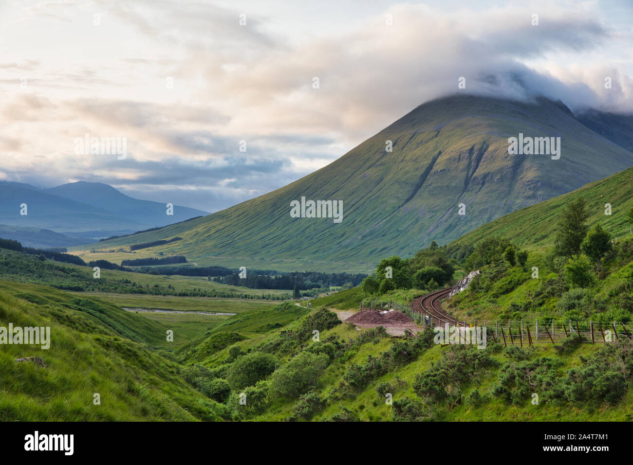 Railway line running through hi-res stock photography and images - Alamy