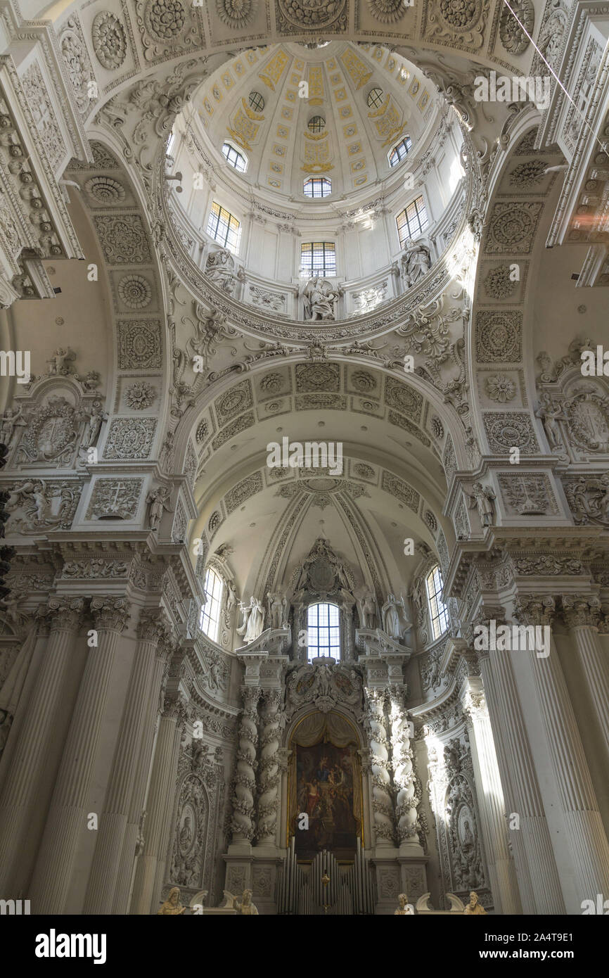 Decorations of interior of the Catholic church Stock Photo - Alamy