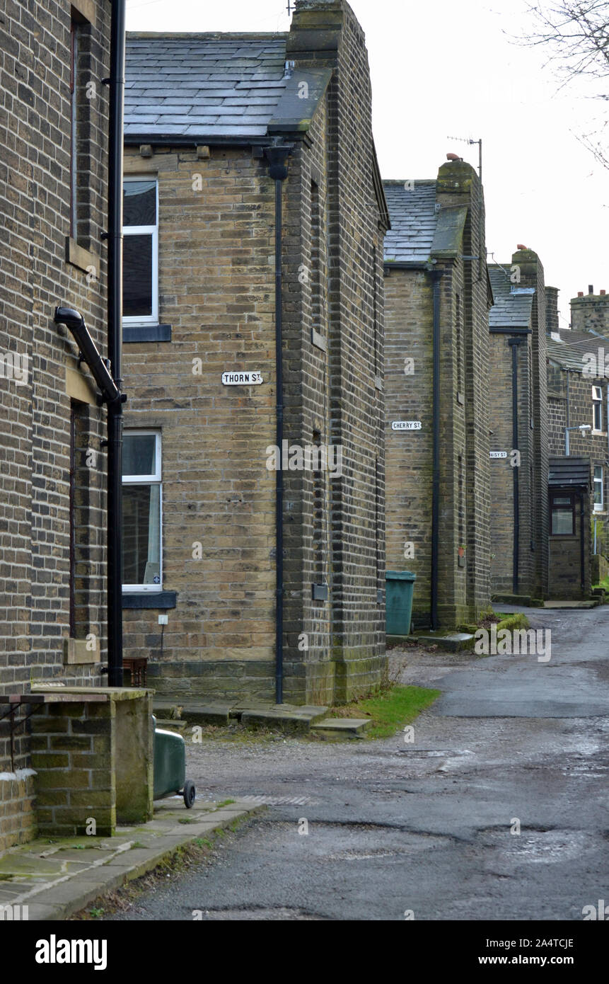 Back To Back Housing Houses High Resolution Stock Photography and ...