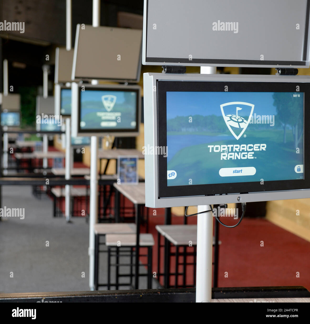Toptracer range monitors hi-res stock photography and images - Alamy
