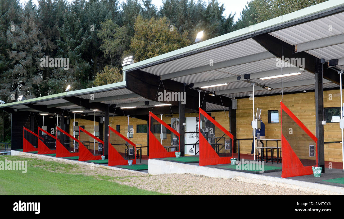 Driving range toptracer hi-res stock photography and images - Alamy