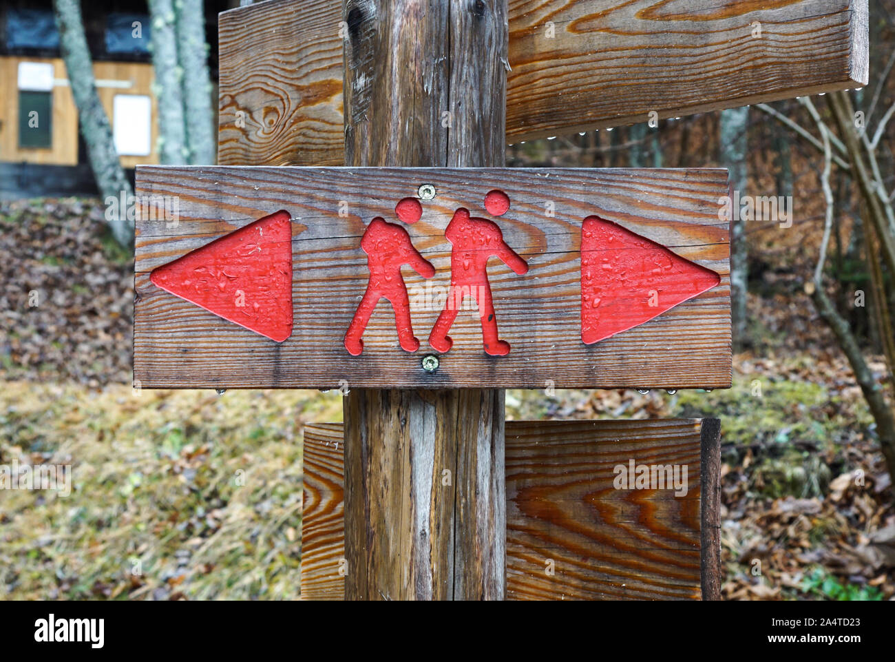 Pacific Crest Trail sign on wooden post Stock Photo - Alamy