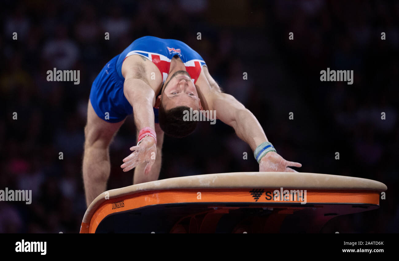 Apparatus gymnastics jumping hi-res stock photography and images - Alamy