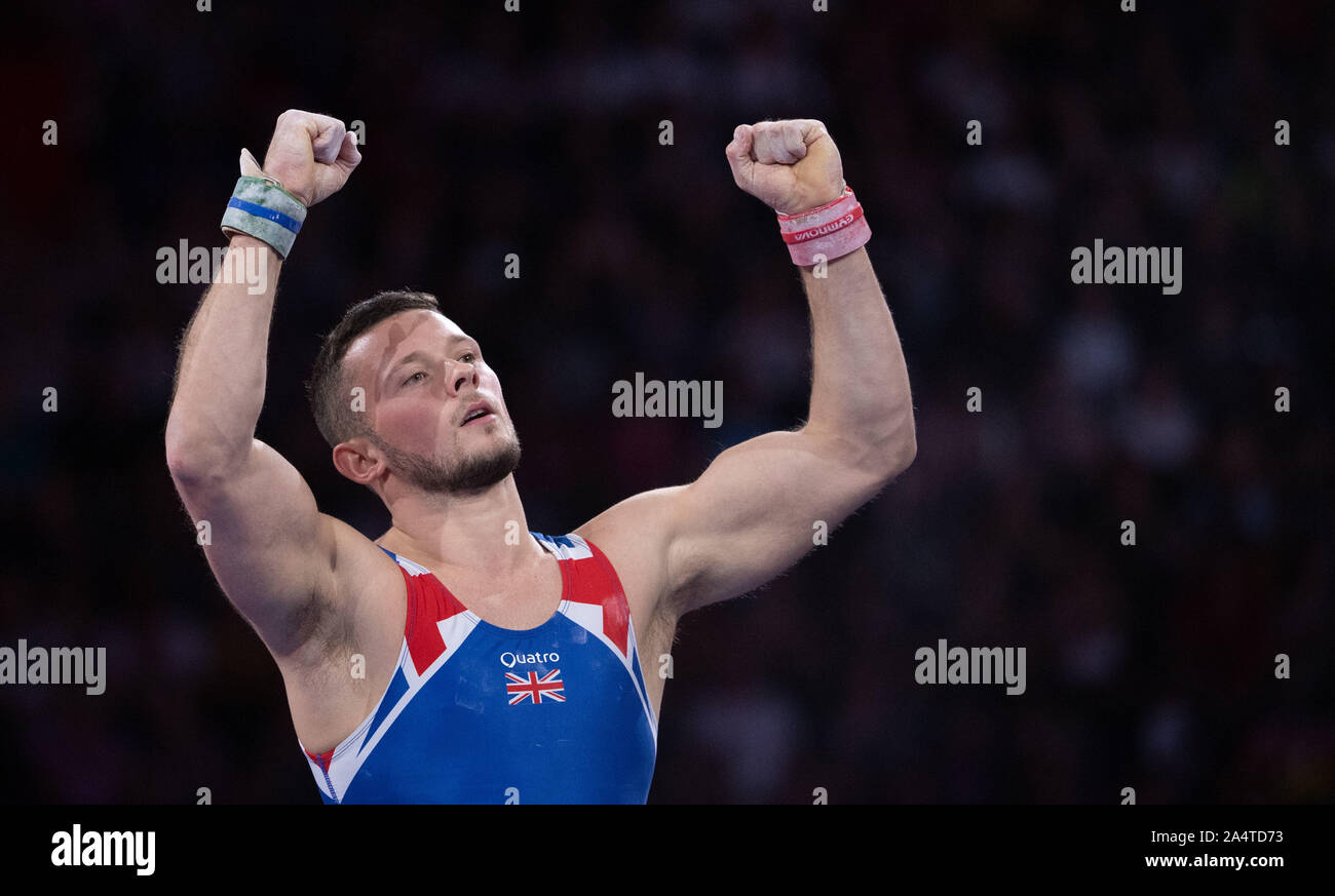 Apparatus gymnastics jumping hi-res stock photography and images - Alamy