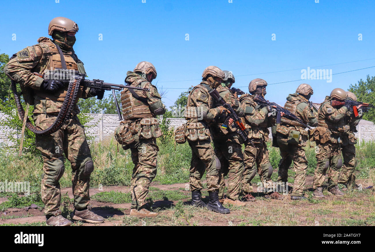 The training of the military unit Right Sector in ATO zone on Donbass ...