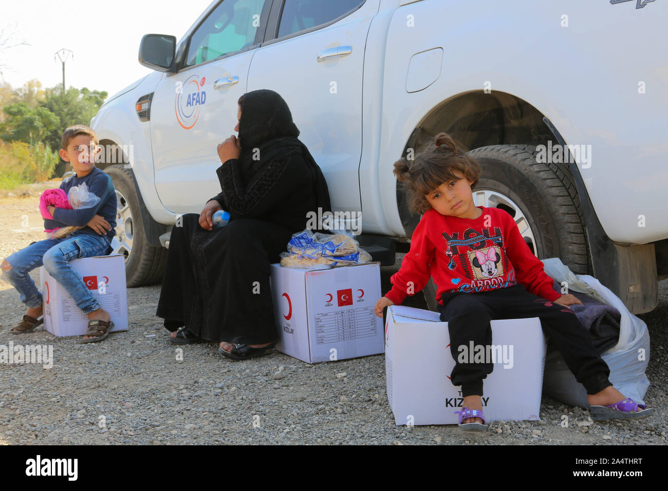 Syria conflict red crescent hi-res stock photography and images - Alamy