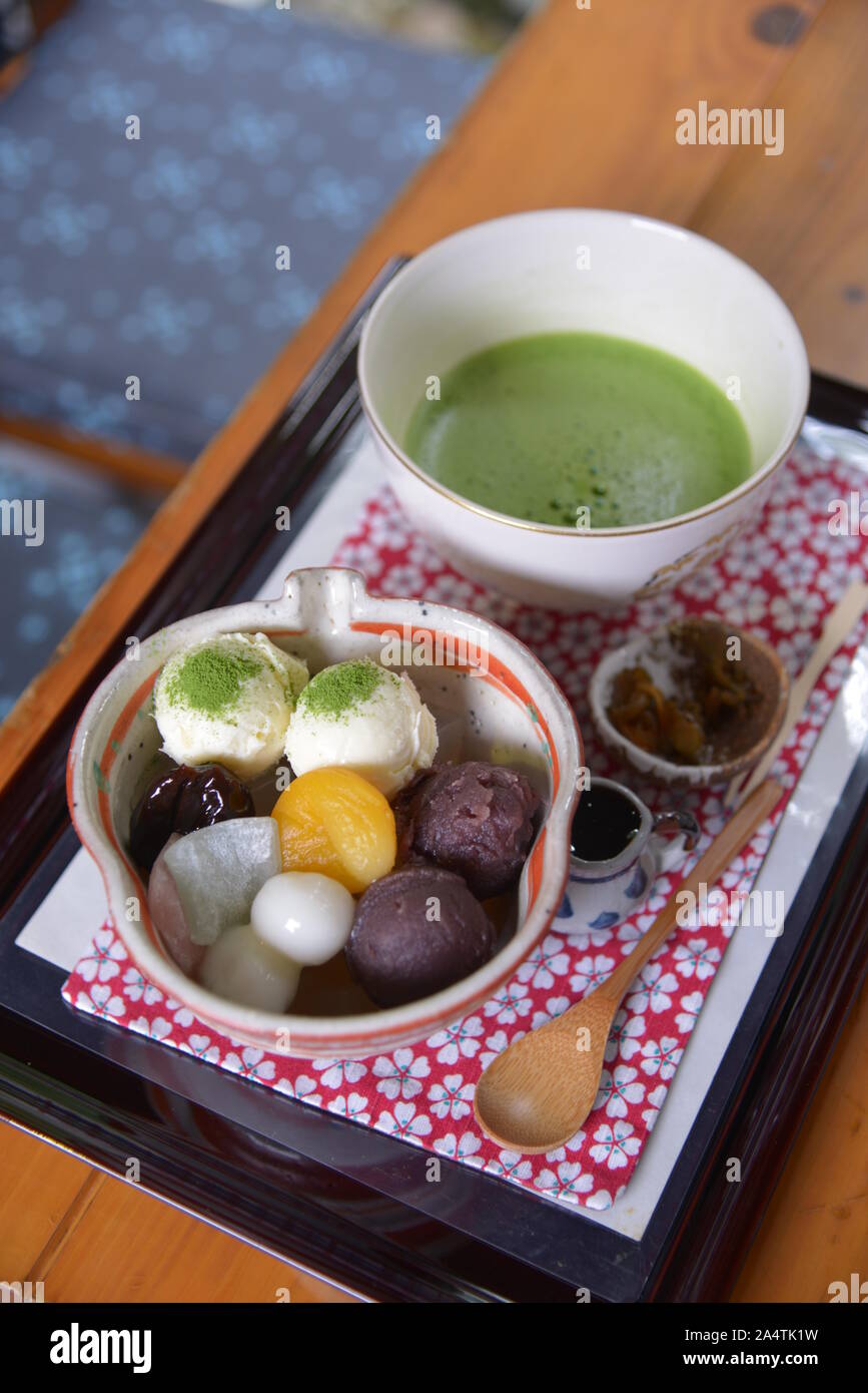 Miyoshiya hi-res stock photography and images - Alamy