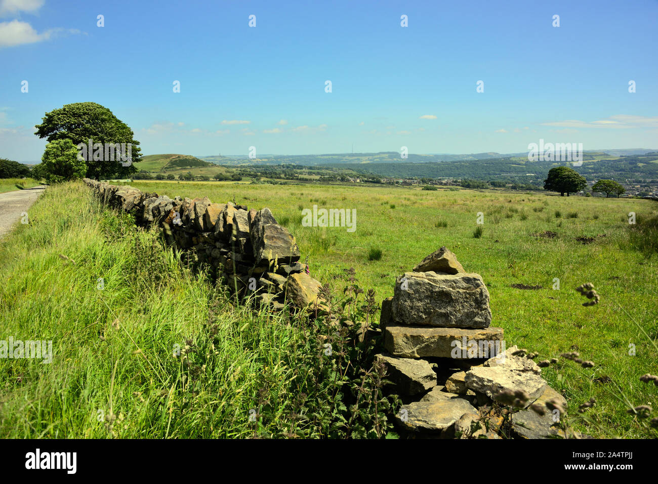 Meltham yorkshire hi-res stock photography and images - Alamy