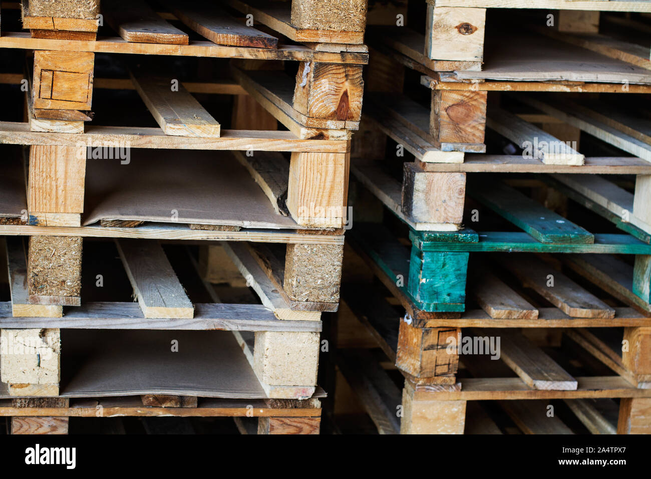 A pile of wooden pallets Stock Photo - Alamy