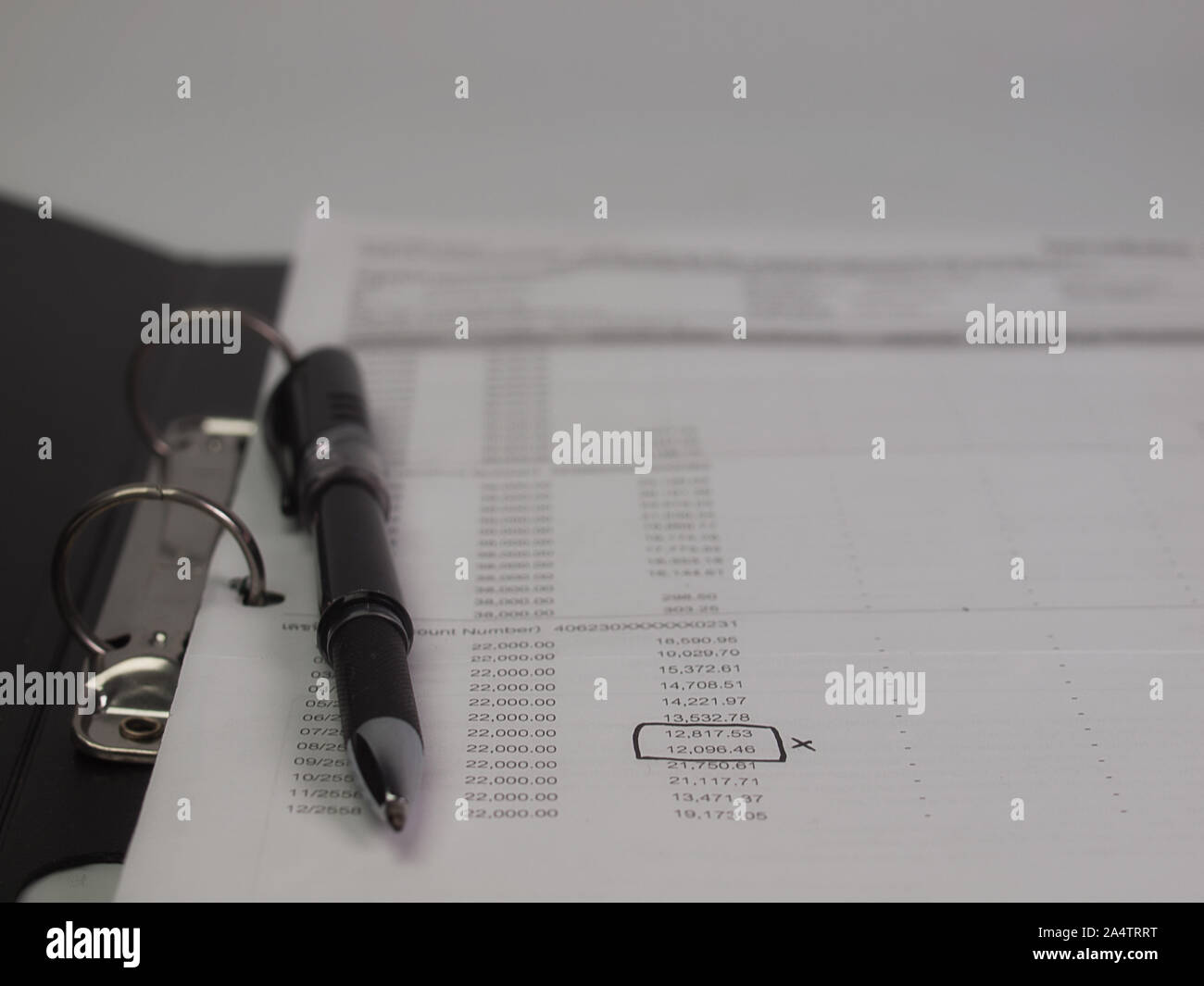 Invoice And Pen On Desk Stock Photo - Alamy