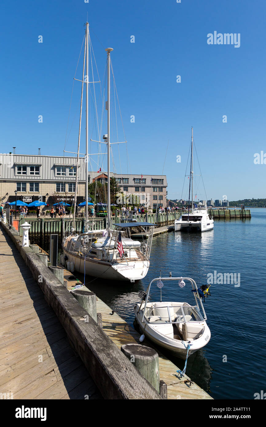 Halifax nova scotia harbour hi-res stock photography and images - Alamy