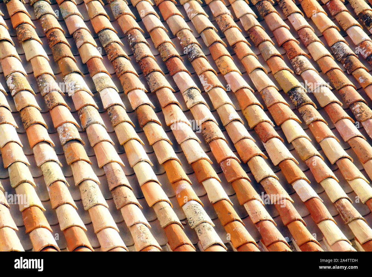 Roman roof tiles hi-res stock photography and images - Alamy