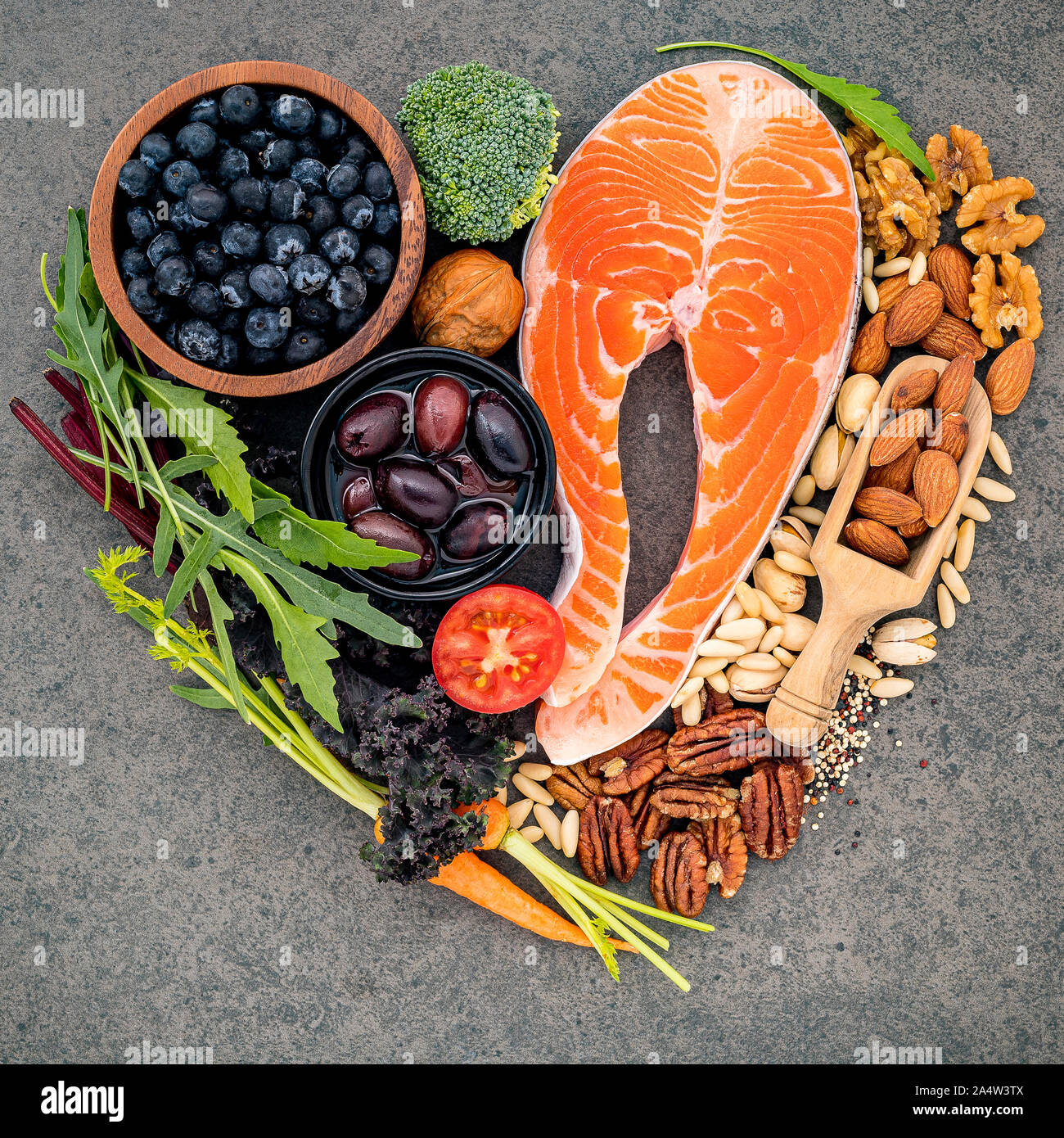 Heart shape of ketogenic low carbs diet concept. Ingredients for ...