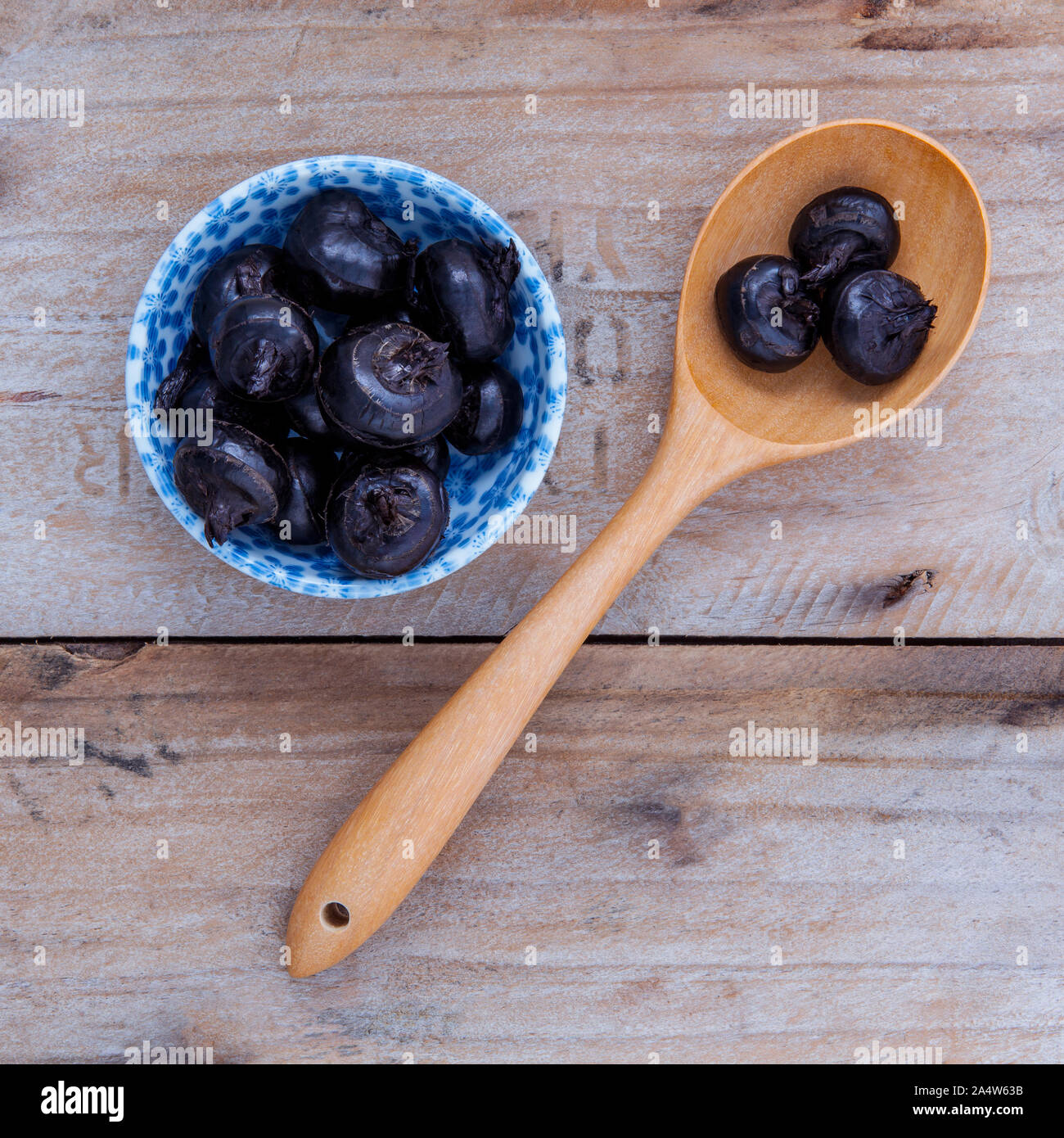 Chinese water chestnut plant hi-res stock photography and images - Alamy