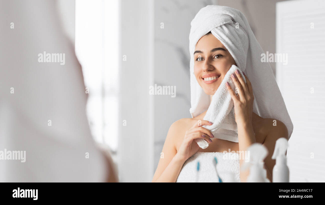 Hands drying towel woman hi-res stock photography and images - Alamy