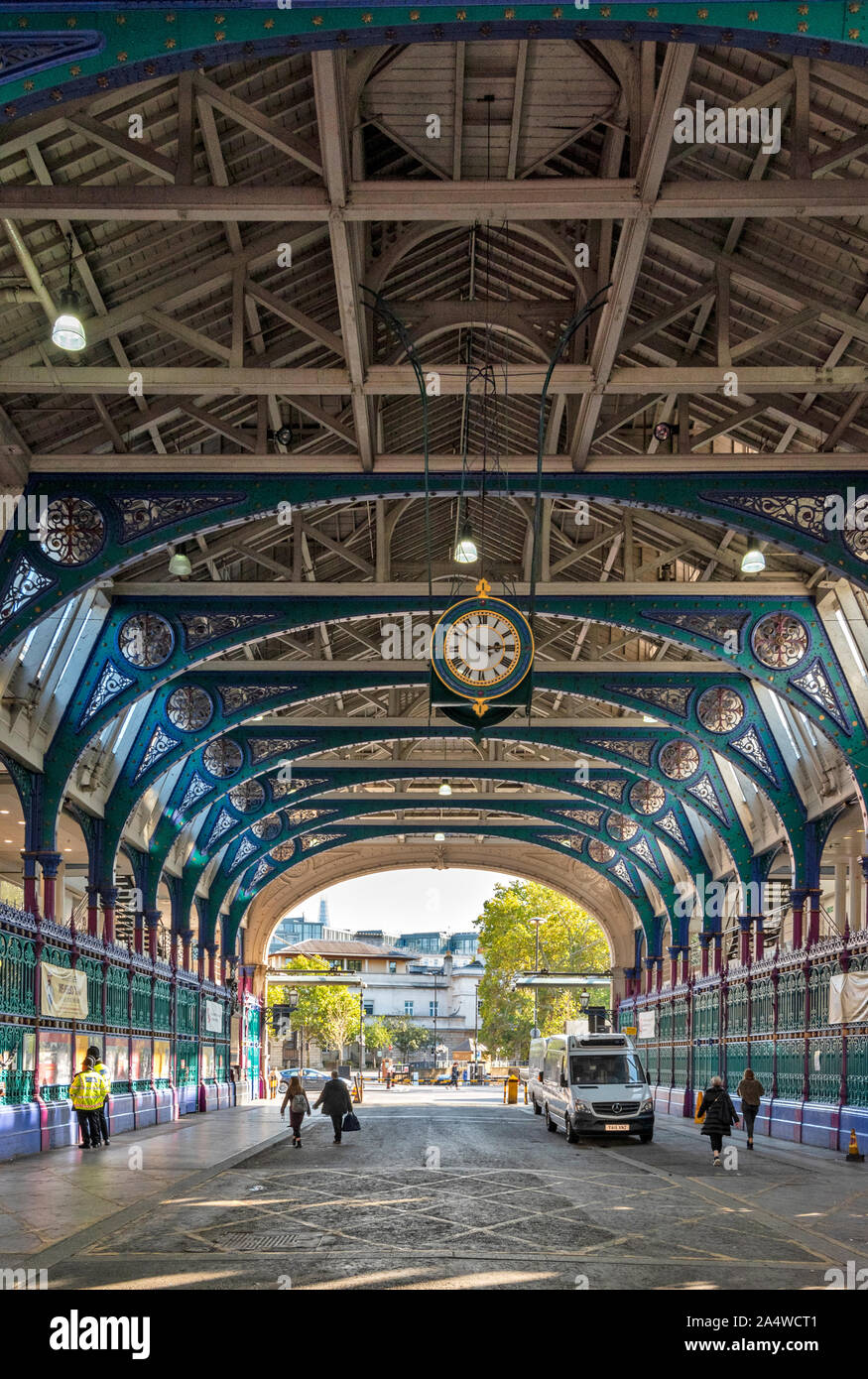 Interior smithfield market london hi-res stock photography and images ...