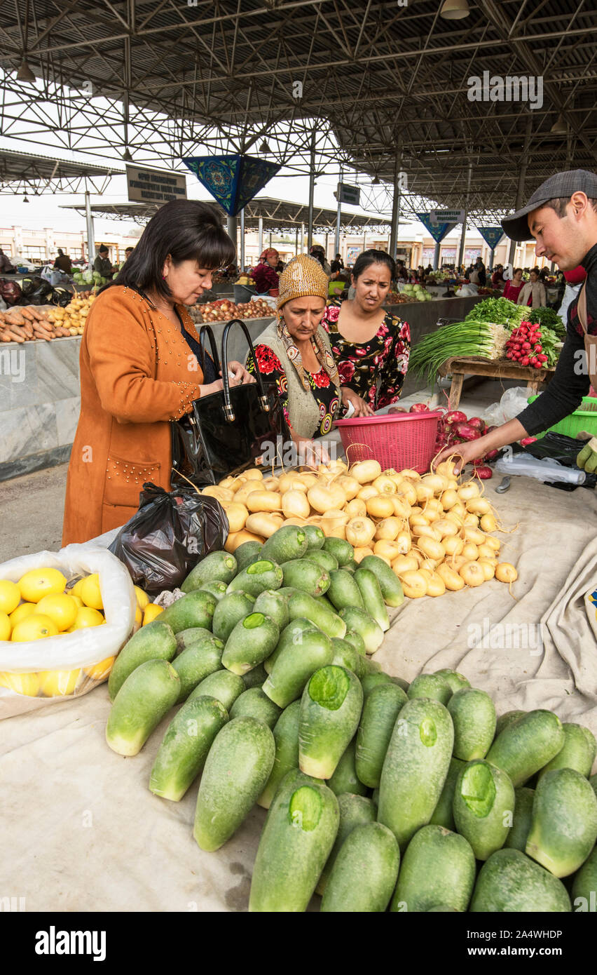 Turnips seller at the Siyob Bazaar. Samarkand, a UNESCO World Heritage ...