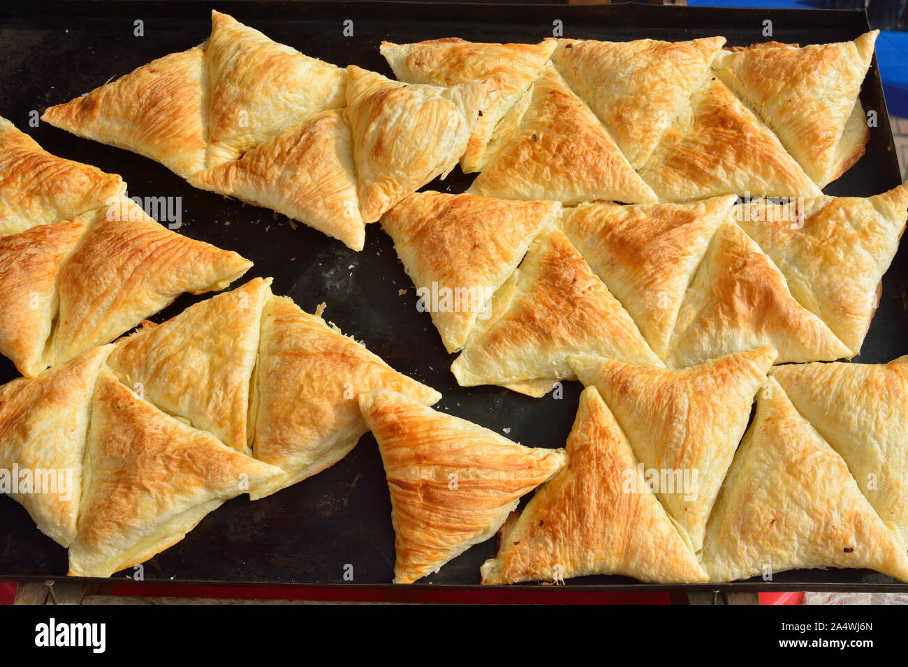 Beef samosa hi-res stock photography and images - Alamy