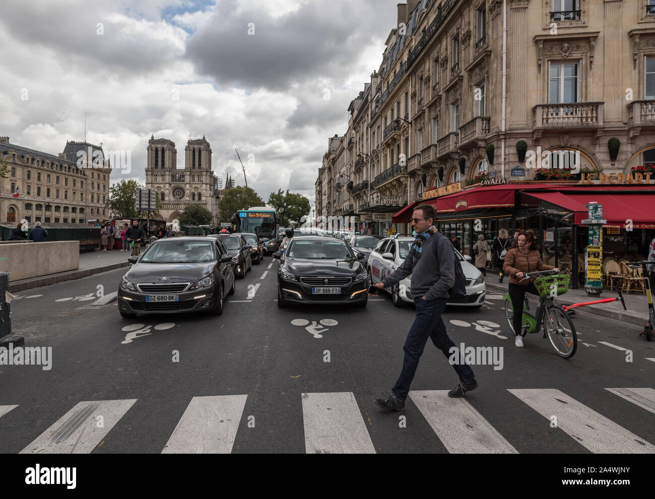 Crosswalk in traditional europe hi-res stock photography and images - Alamy