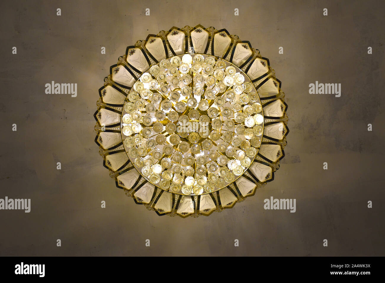 Bottom up view of an amazing stunning golden chandelier Stock Photo - Alamy