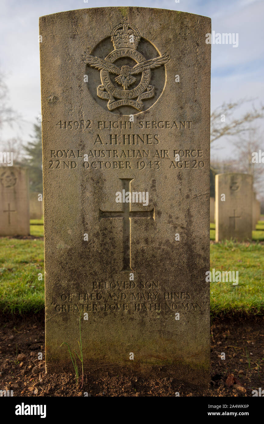 Commonwealth War Graves Commission Grave of Albert Henry Hines of the ...
