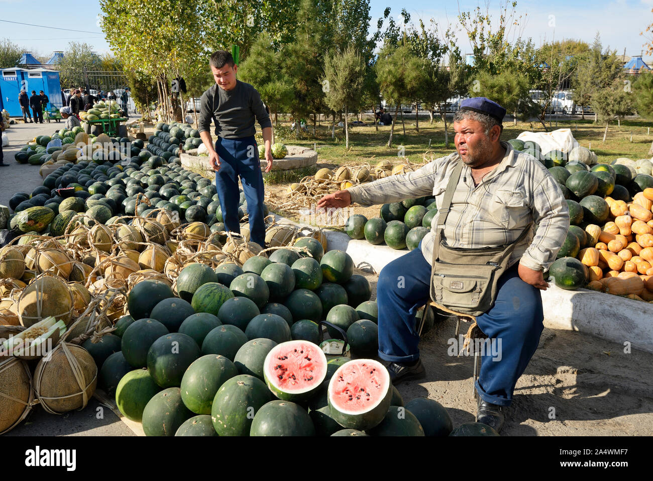 Street vendor watermelons hi-res stock photography and images - Alamy