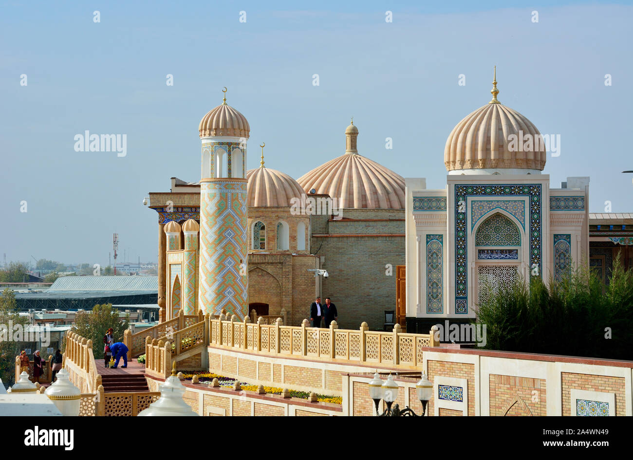 Hazrat Khizr Mosque. The 8th-century mosque that once stood here was ...