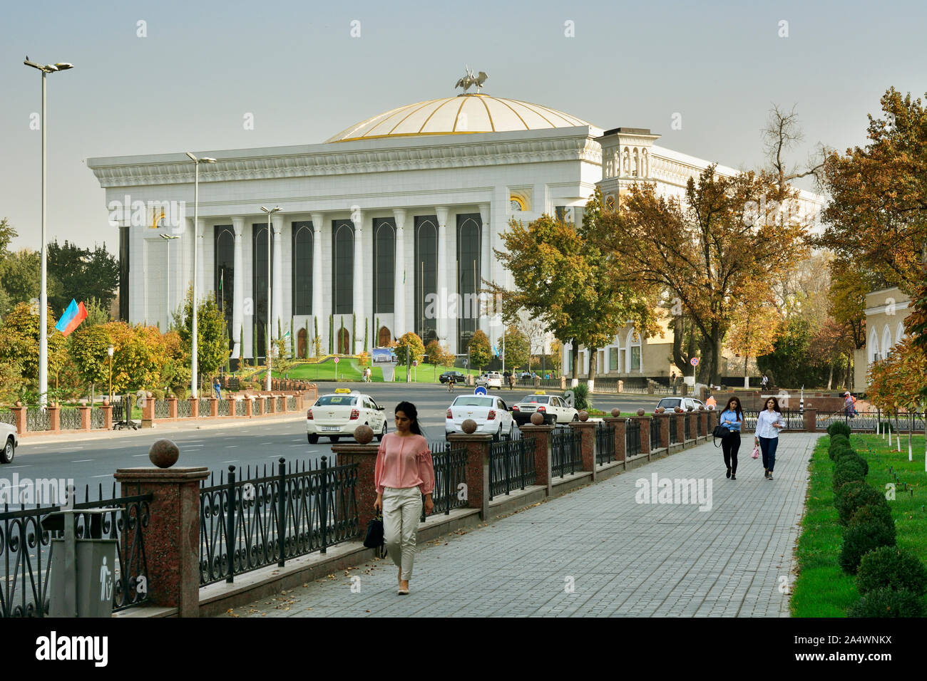 Tashkent street hi-res stock photography and images - Alamy