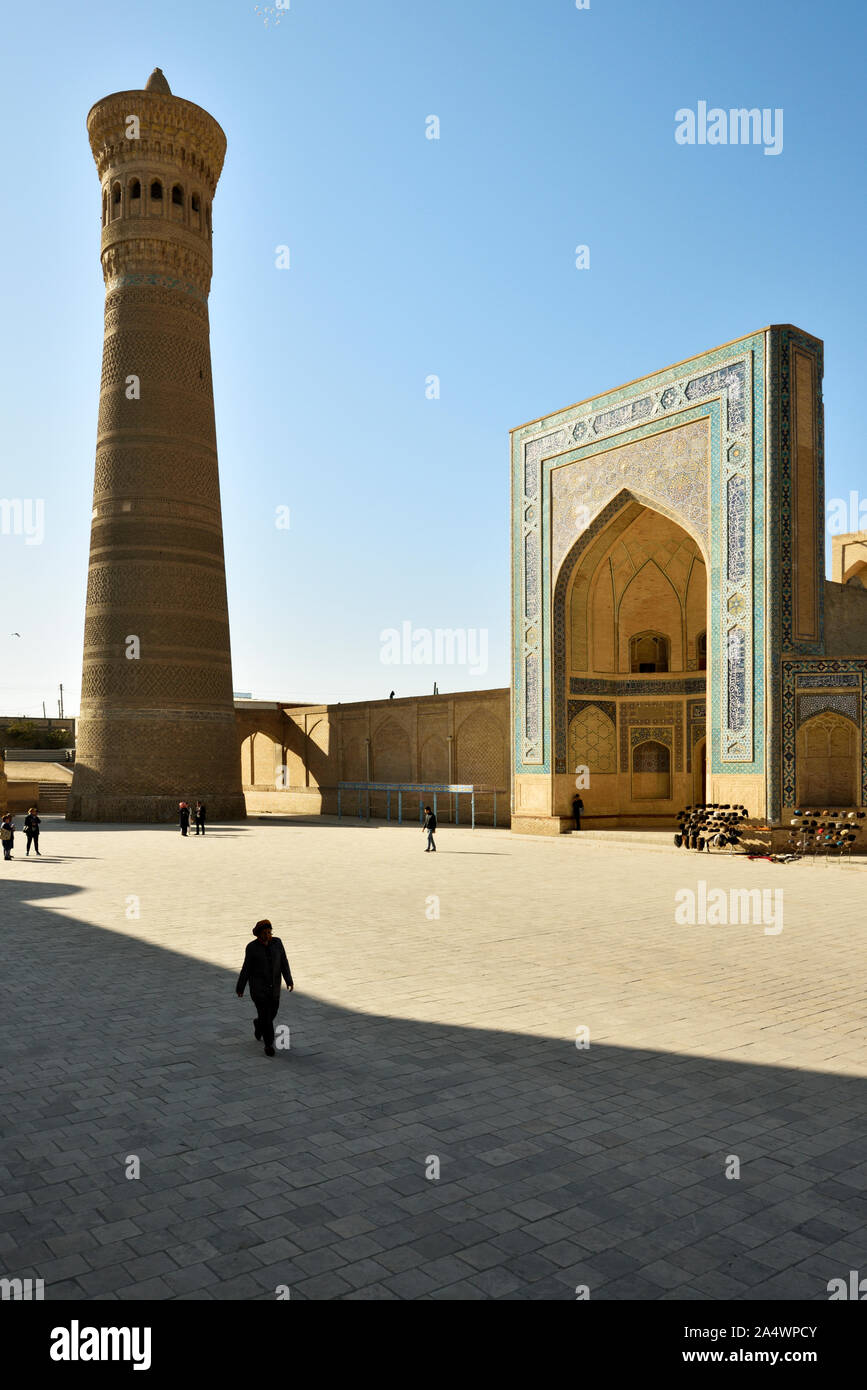 Kalon mosque and minaret. Bukhara, a UNESCO World Heritage Site ...