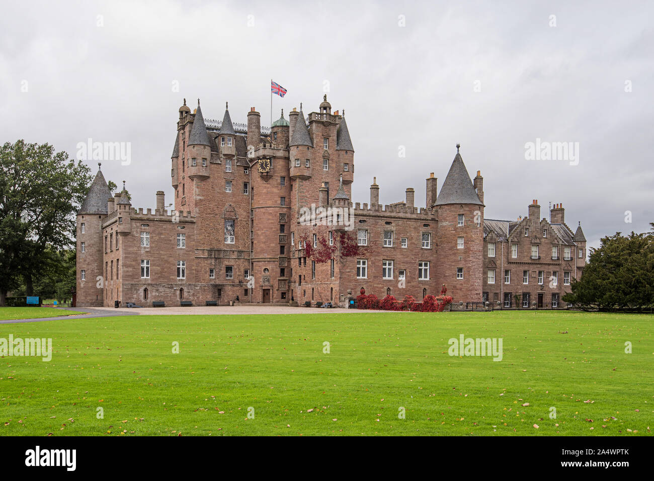 Glamis village hi-res stock photography and images - Alamy