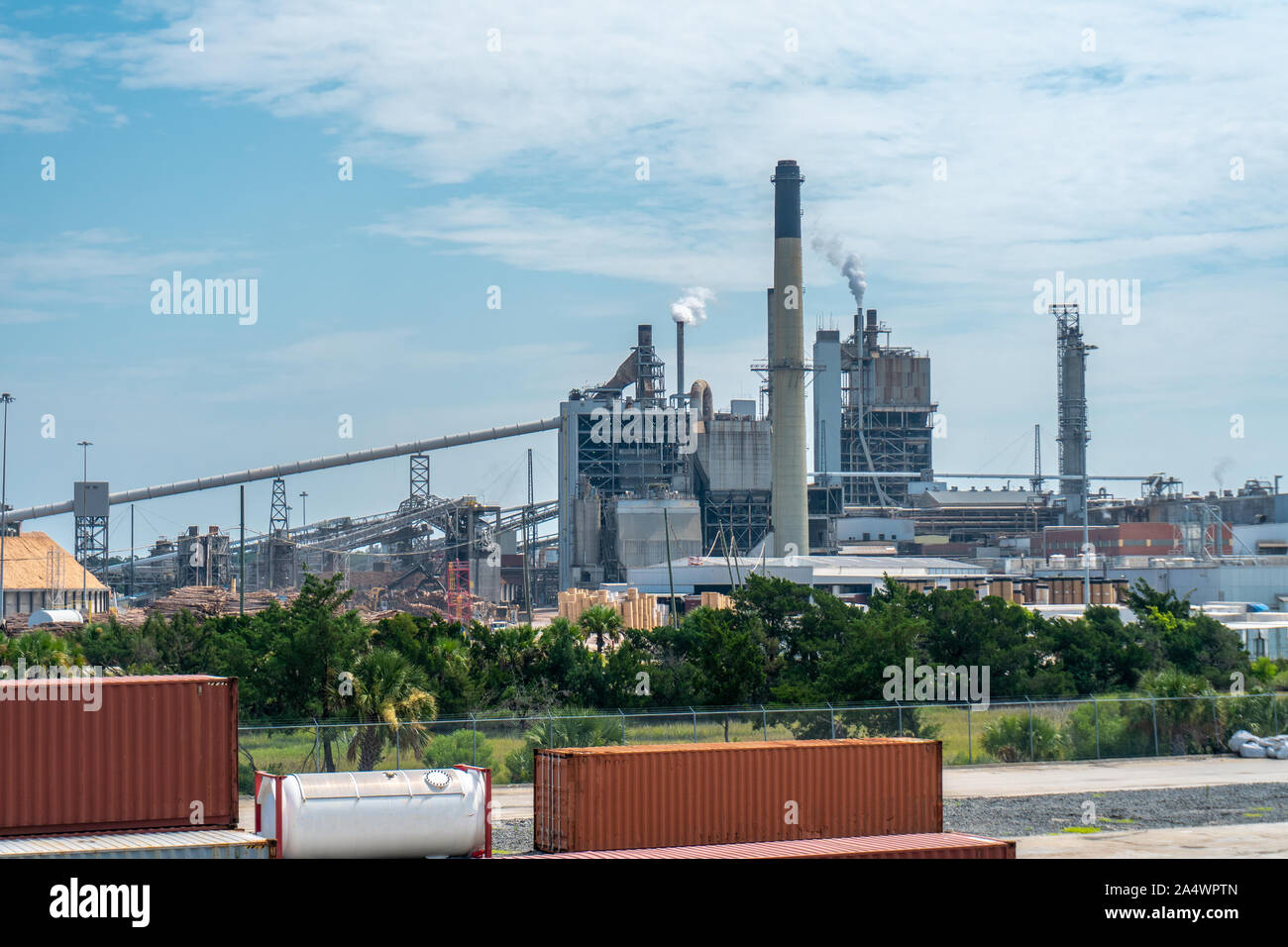 Paper mill factory in Fernandina Florida Stock Photo - Alamy