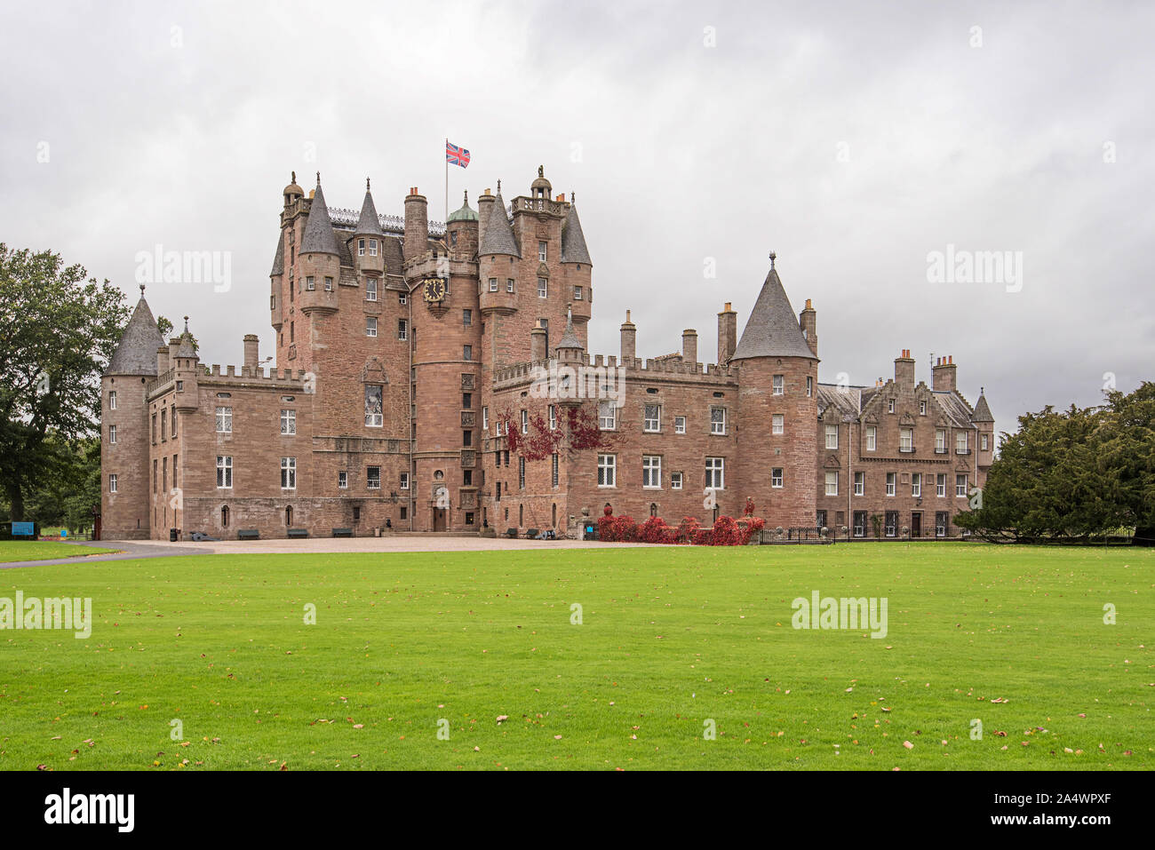 Bowes lyon family hi-res stock photography and images - Alamy
