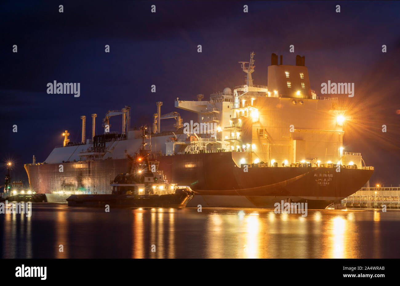 Lng carrier construction hi-res stock photography and images - Alamy