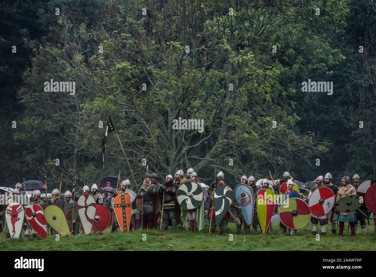 Battle of Hastings historic re-enactment at the site of the original ...