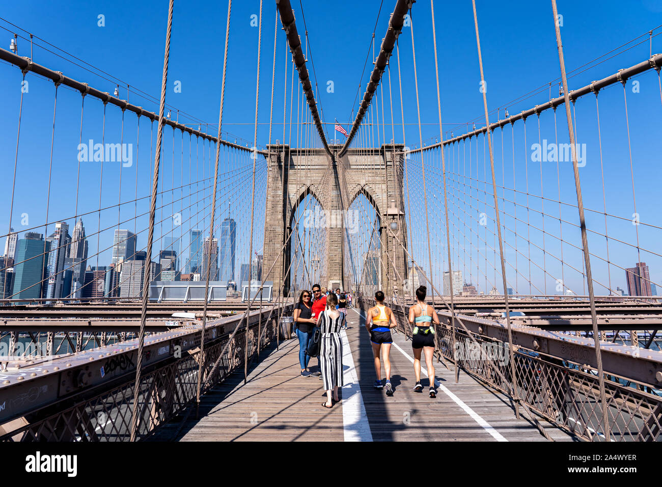 New york city pedestrian walkway brooklyn bridge hi-res stock ...