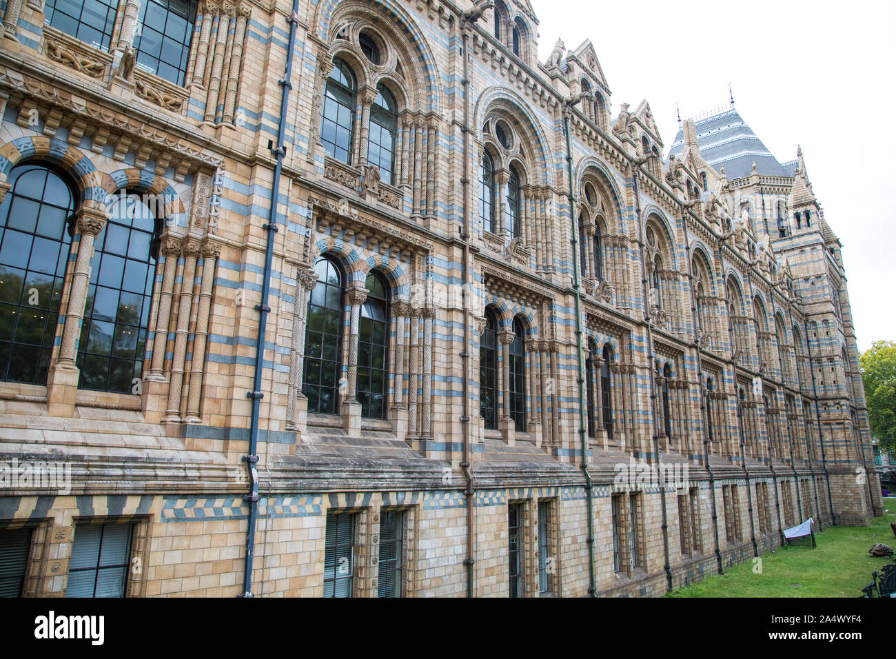 Natural History Museum: side view Stock Photo - Alamy