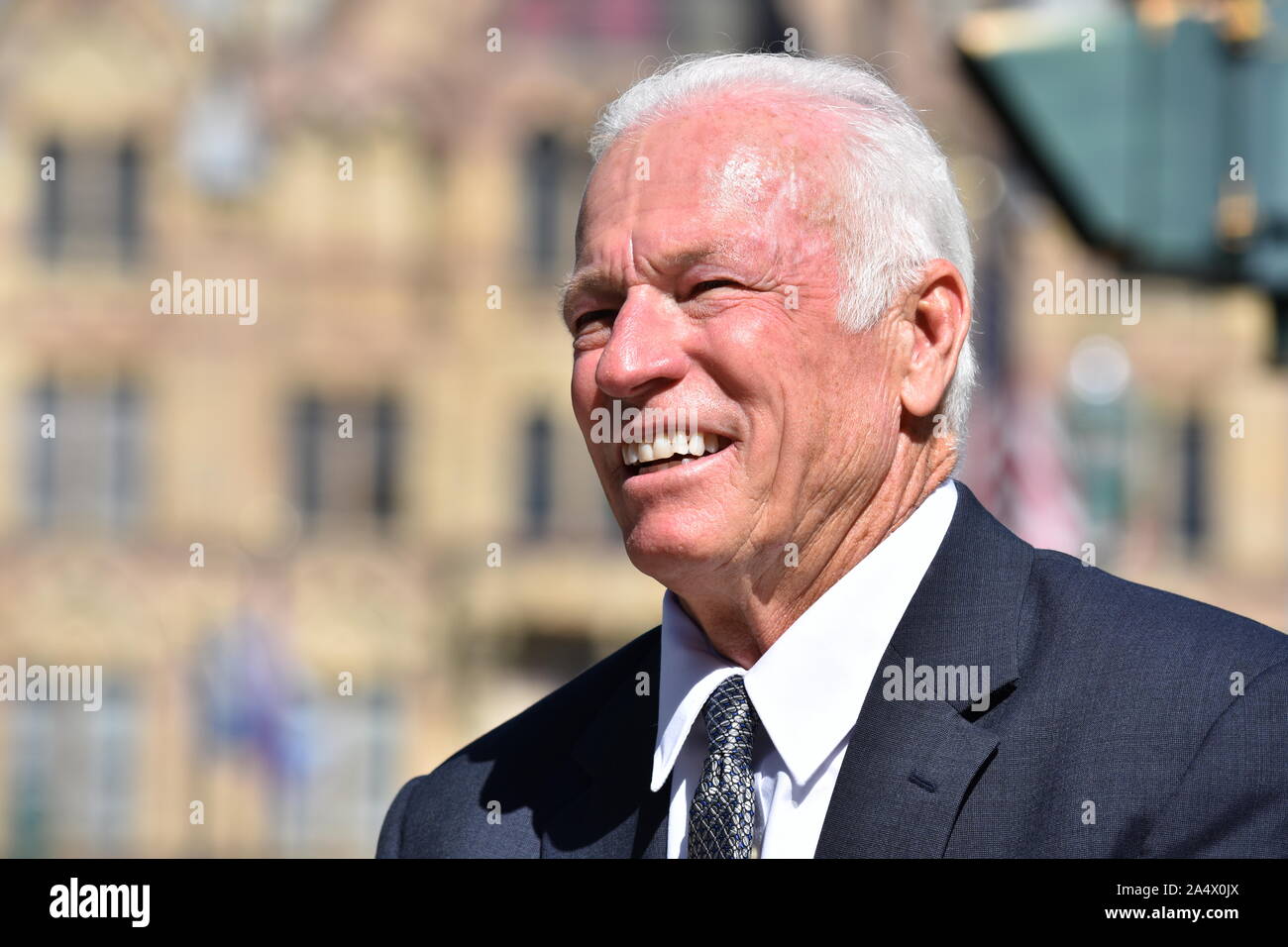 Retired senior man wearing suit hi-res stock photography and images - Alamy