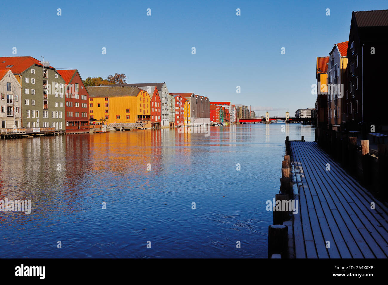 Famous old buildings hi-res stock photography and images - Alamy