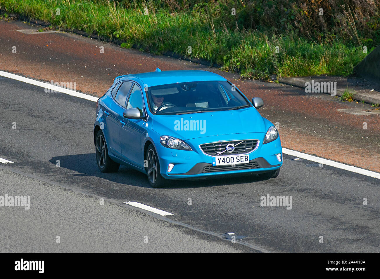 Volvo v40 r design blue cars hi-res stock photography and images - Alamy