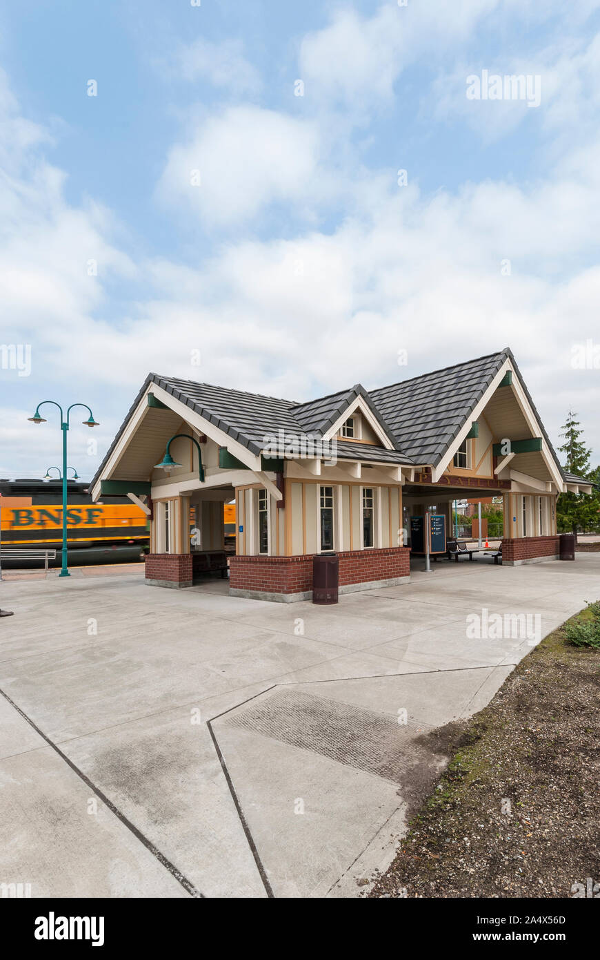 Covered passenger waiting area hi-res stock photography and images - Alamy