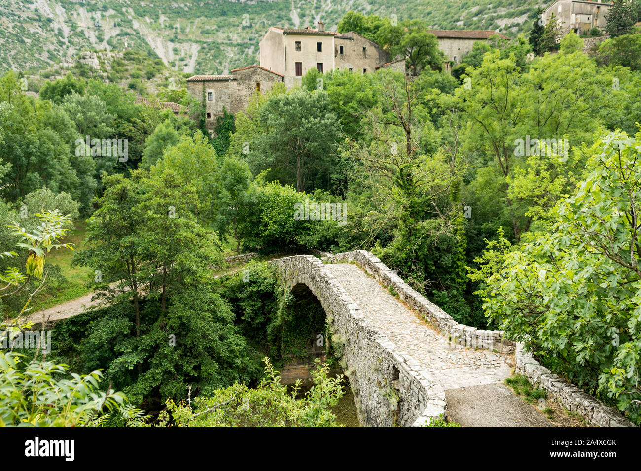 Medieval bridge architecture hi-res stock photography and images - Alamy