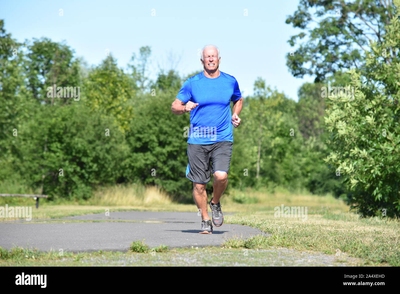 Park run exercise older person hi-res stock photography and images - Alamy